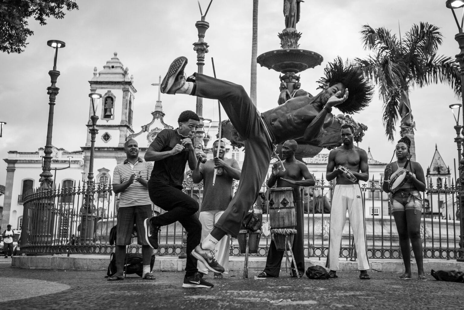 Capoeira: The Afro-Brazilian Circle Where Resistance Becomes Art - LaLatina
